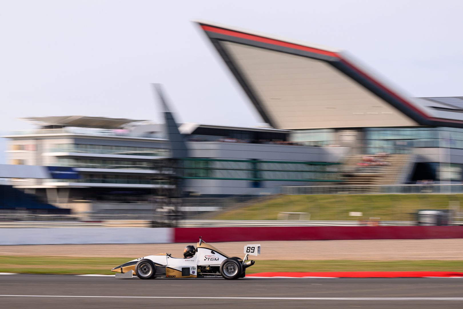 WELCOME TO THE 2025 F1000 CHAMPIONSHIP The UK's Premier Motorcycle ...